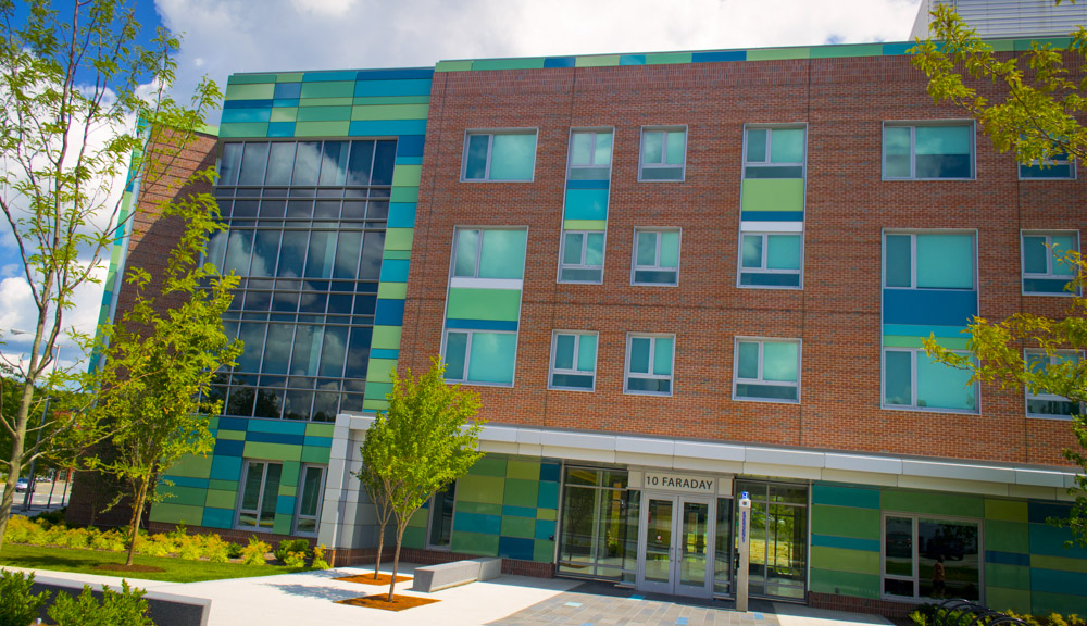 Living On Campus | Housing & Dining | The Student Experience | WPI