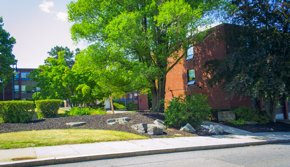 Living On Campus | Housing & Dining | The Student Experience | WPI