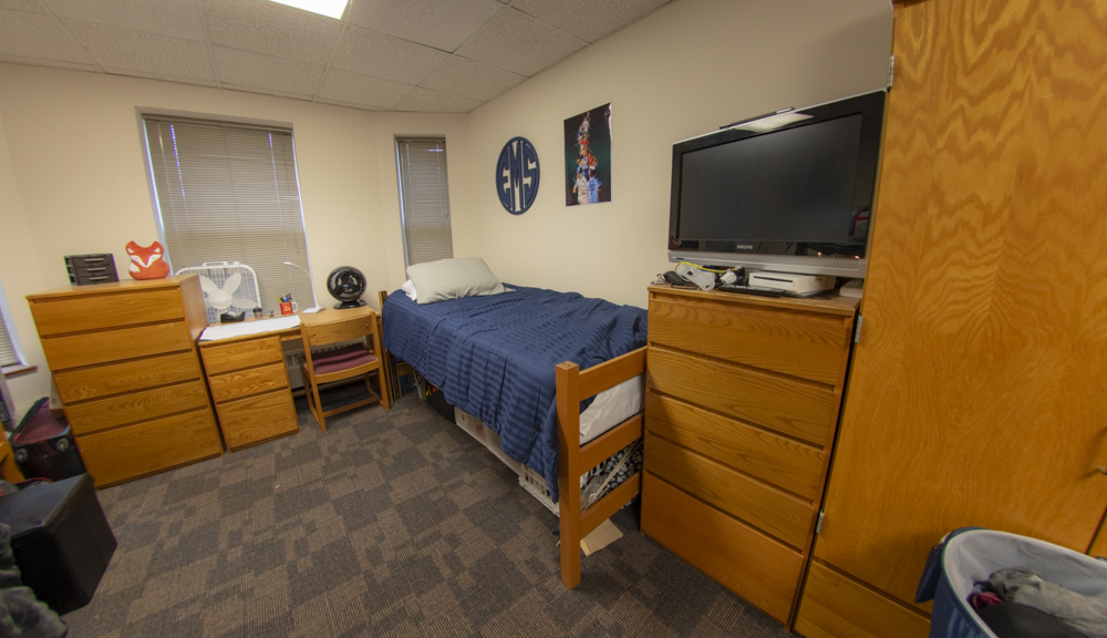 Institute Hall | Locations | About | WPI